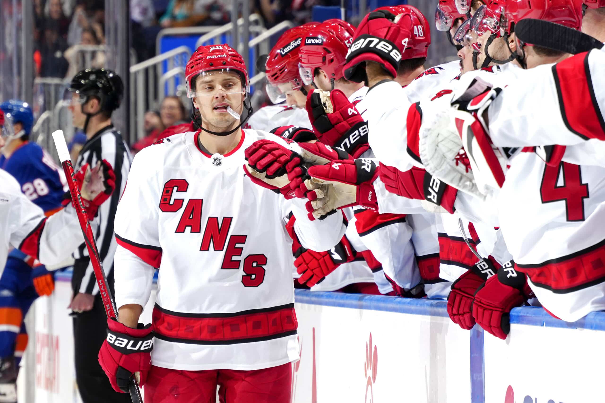 Sebastian Aho haastaa Mikko Rantasta