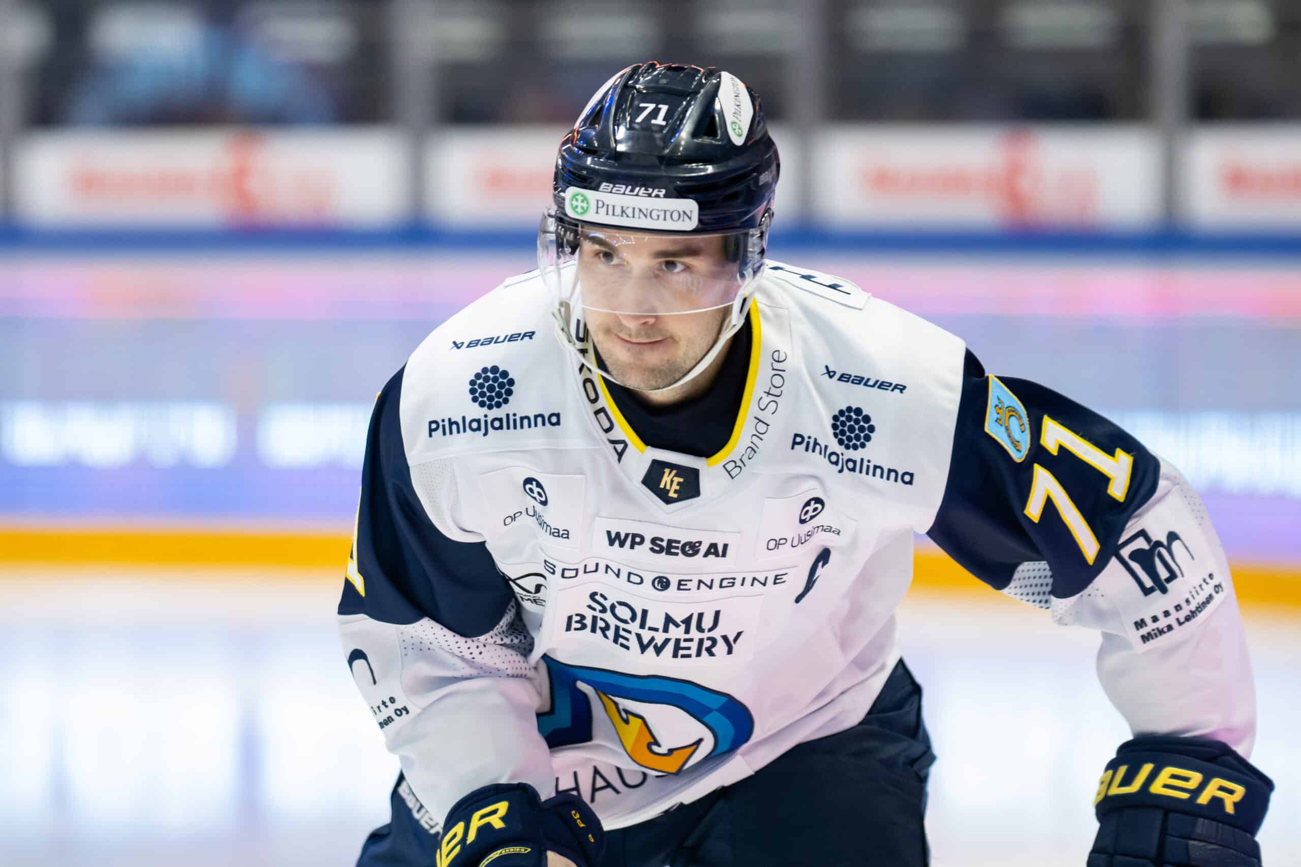 Liiga-valmentajalta mystinen kommentti loukkaantuneesta pelaajasta